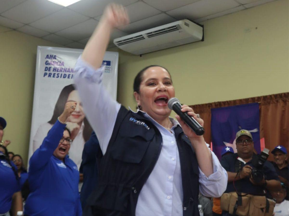 Ana de Hernández sobre gobierno de Libre: “No teman, en año y medio se van”