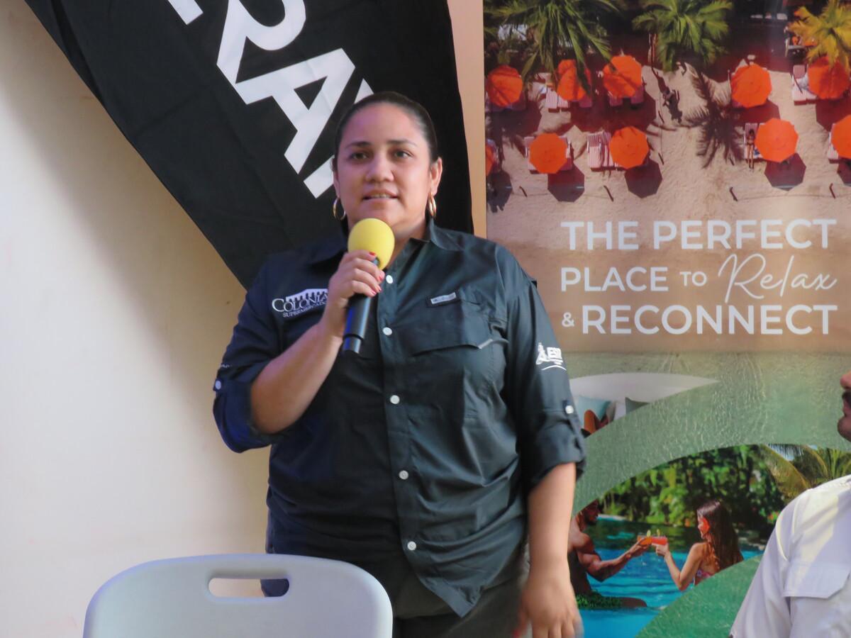 Supermercados Colonial presenta “El verano ya está aquí”