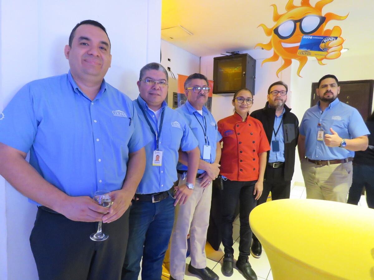 Supermercados Colonial presenta “El verano ya está aquí”