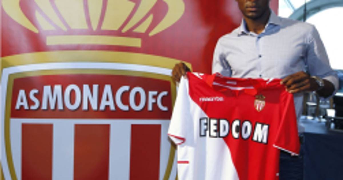 El Mónaco anuncia el fichaje de Eric Abidal por un año