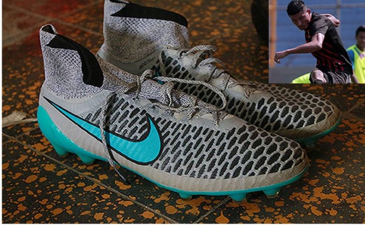 Las armas de los jugadores de Real España