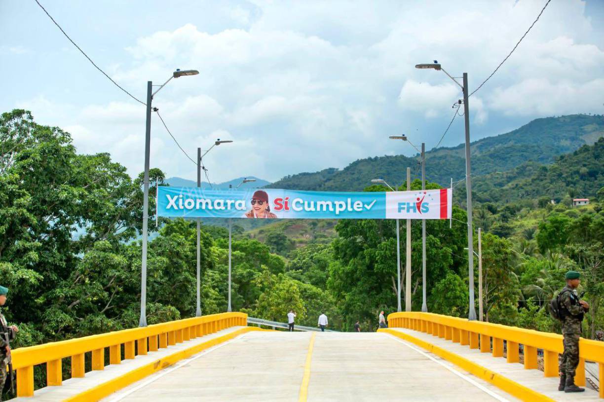 Imágenes: Xiomara Castro inaugura puente sobre el río San Esteban en ...