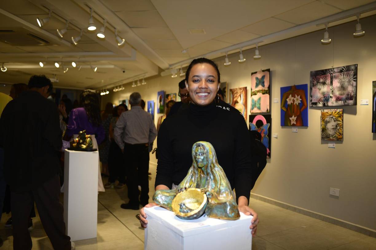 Fundadoras de Refugio Amor y Abrigo son homenajeadas por su labor