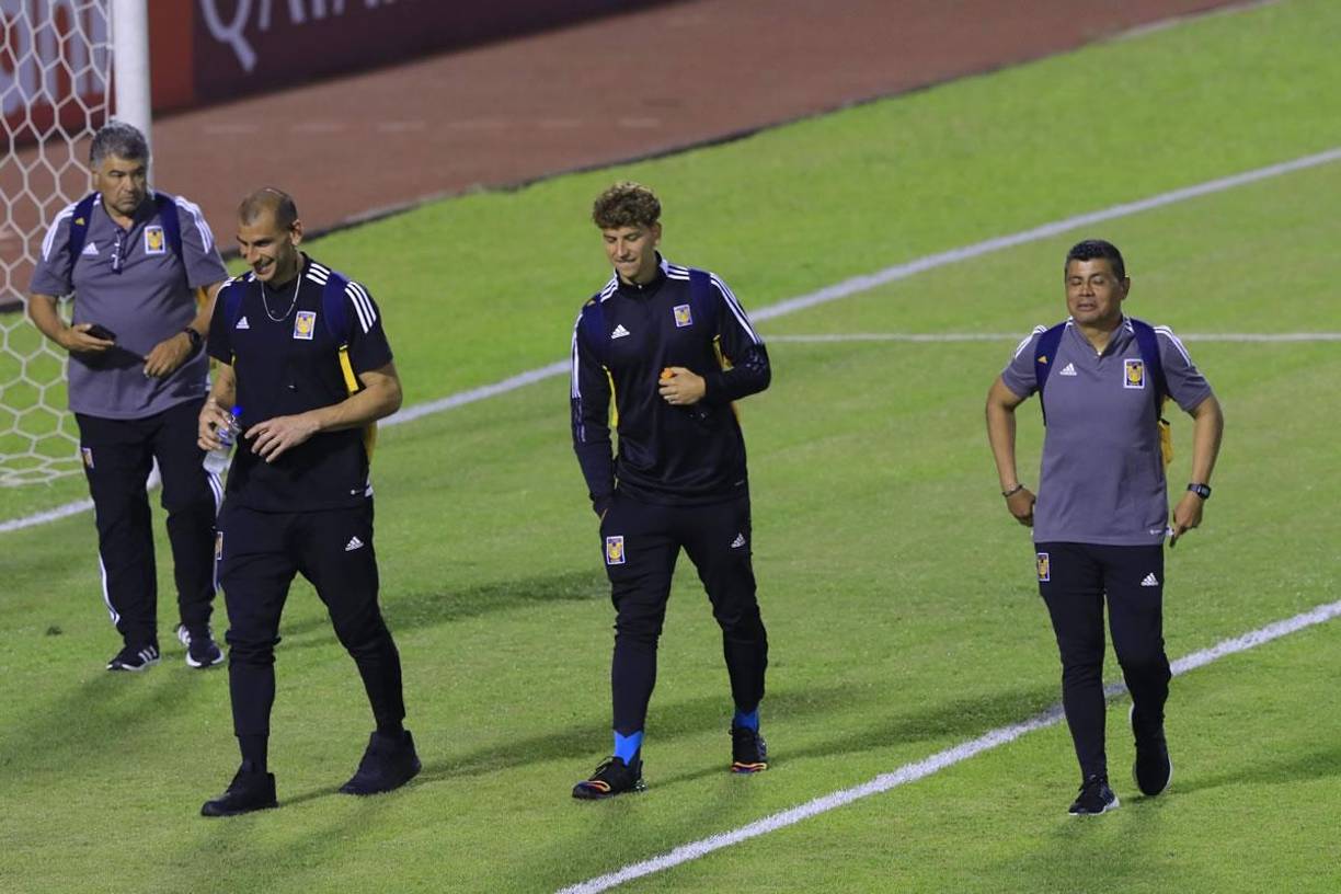 El entreno de Motagua, figuras de Tigres en el Olímpico y bellezas