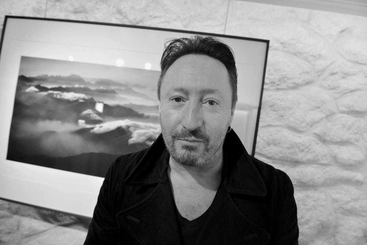 Hijo de John Lennon es operado de emergencia por cáncer