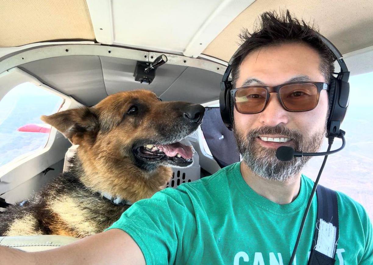 Piloto que rescataba animales muere en un accidente aéreo