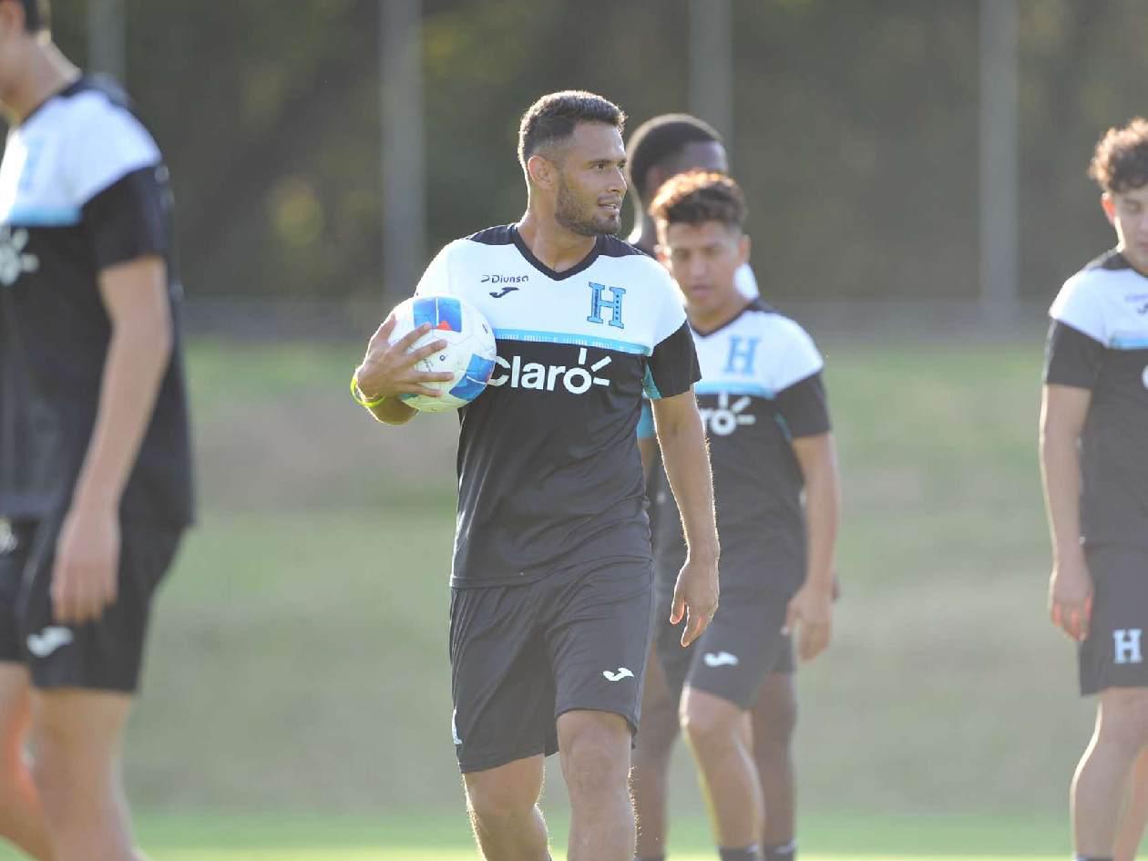 Primer entreno de Mathías Vázquez con Honduras: caras nuevas y sorpresas