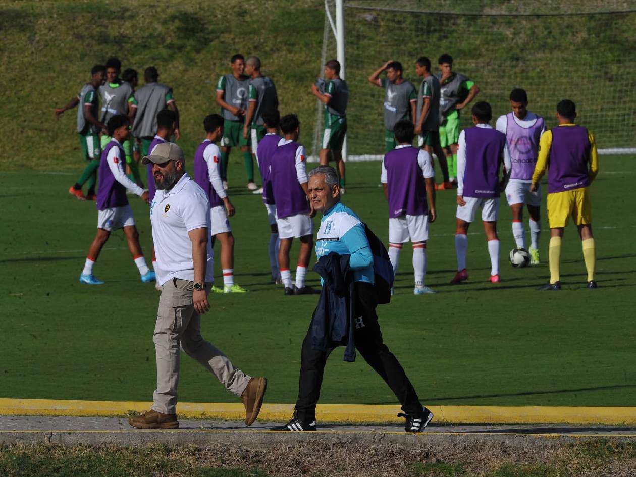 Primer entreno de Mathías Vázquez con Honduras: caras nuevas y sorpresas