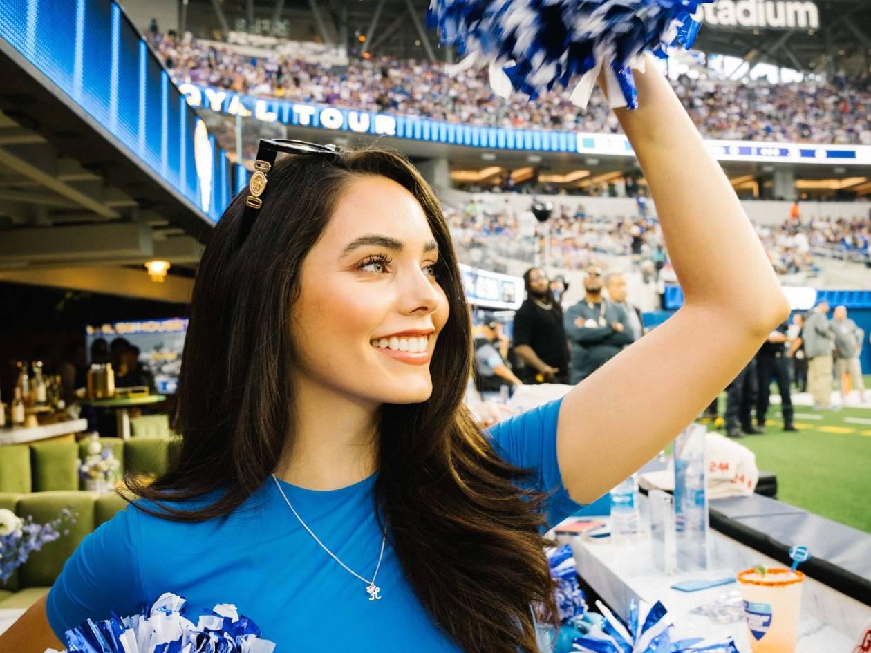 "La Megan Fox de Honduras": La chica viral vino de EUA por futbolista
