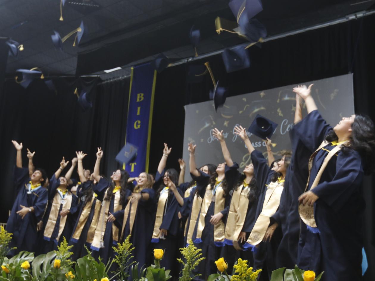 Emotiva graduación de la Clase 2025 del Instituto Big Step