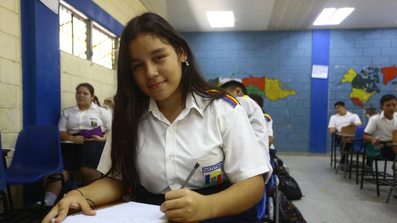 Cinco jóvenes que brillan con su excelencia académica en el Intae-SPS