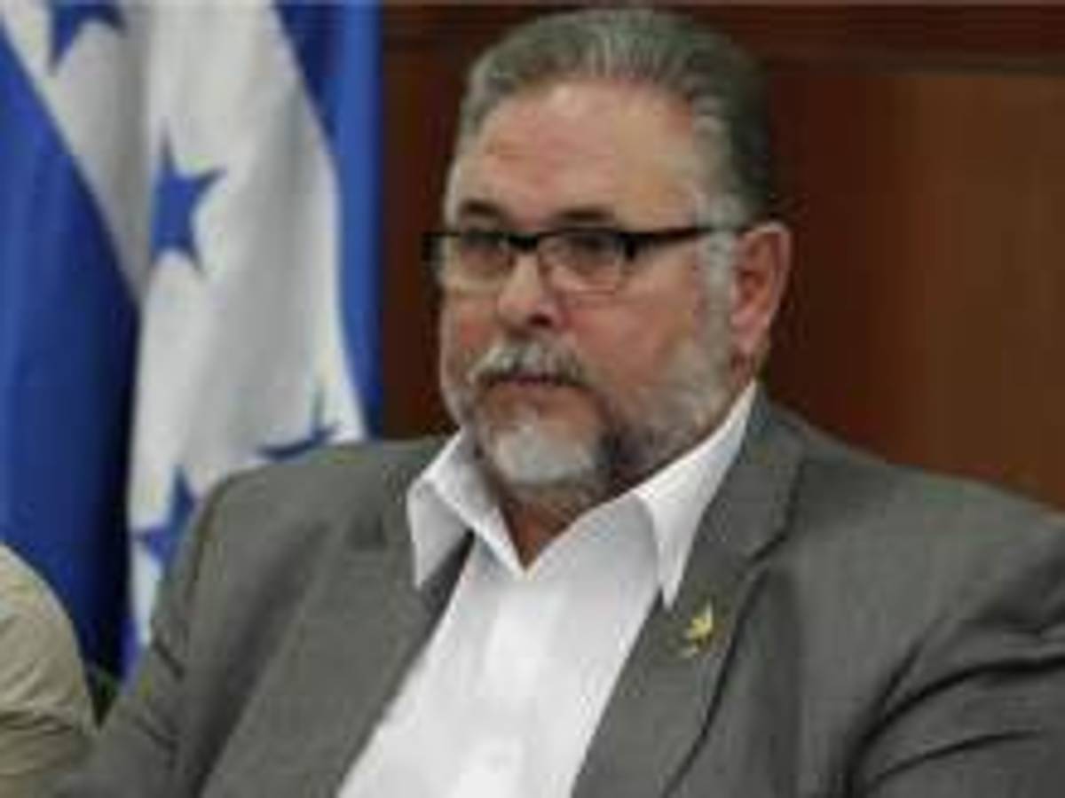 Honduras: Dictan medidas sustitutivas para Héctor Guillén - Diario La ...