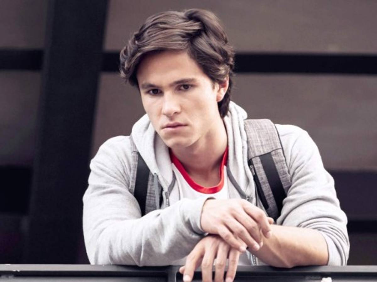 Michael Ronda escala en su carrera con 'Control Z” - Diario La Prensa