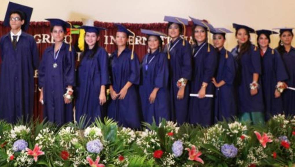 Graduación de Progreso International School - Diario La Prensa