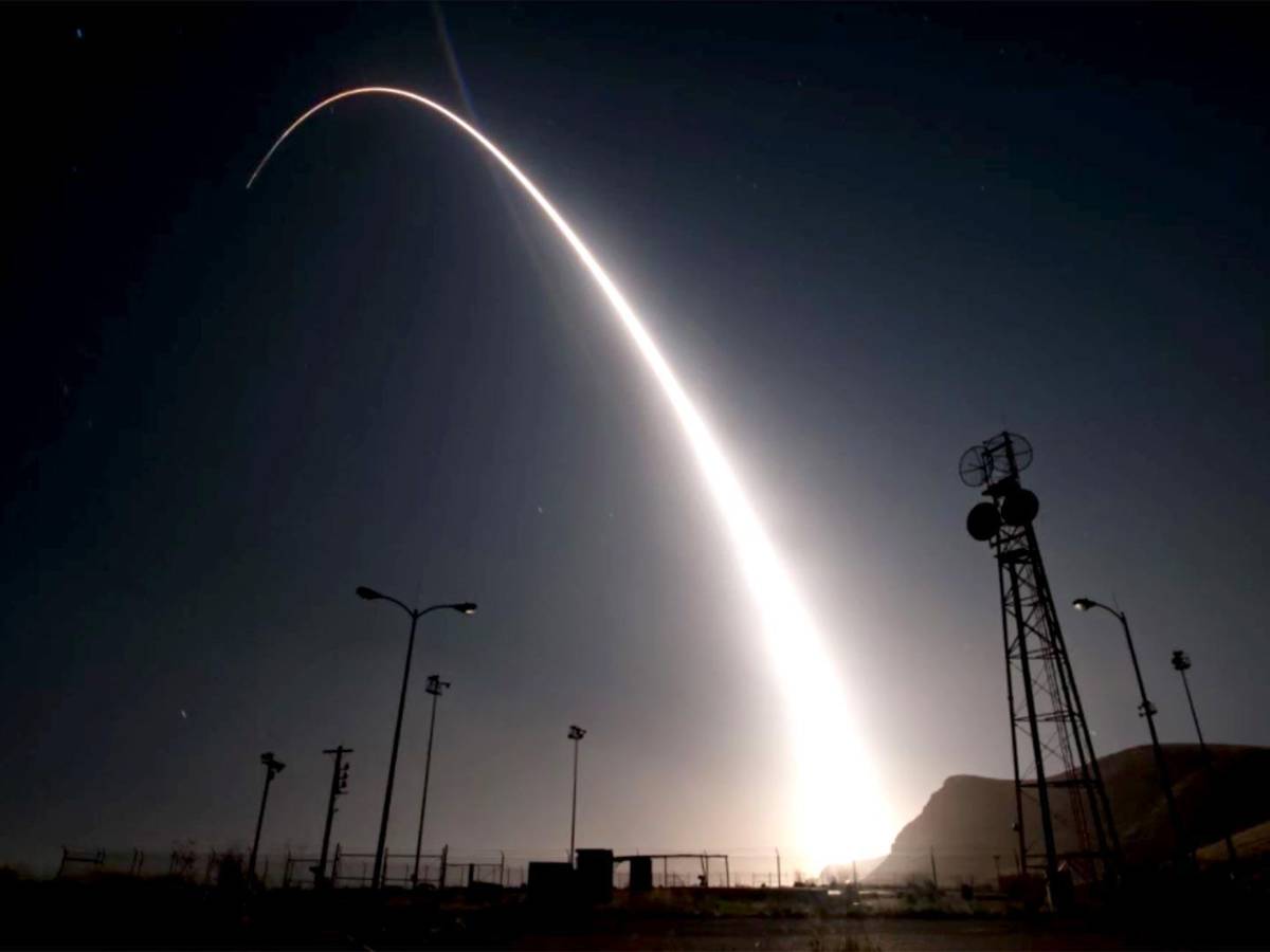 EEUU anuncia el lanzamiento de un misil intercontinental - Diario La Prensa