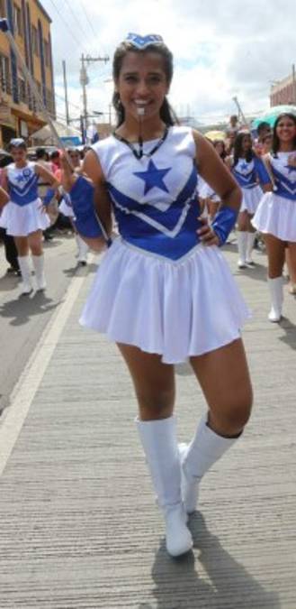 Las palillonas, las reinas de los desfiles en Honduras