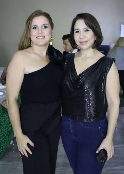 Cordial reencuentro entre excompañeras del María Auxiliadora