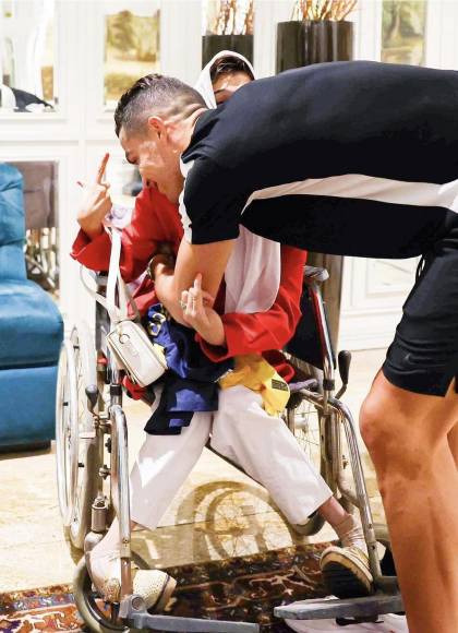 Cristiano Ronaldo, condenado a recibir 99 latigazos en Irán por ¿adulterio?