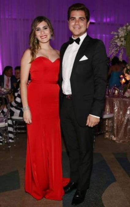 Boda de Andrea Mendoza Batres y Marcial Chávez Aplícano