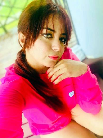 Mallely Dueñas, la futbolista sampedrana que sueña con jugar en una ...