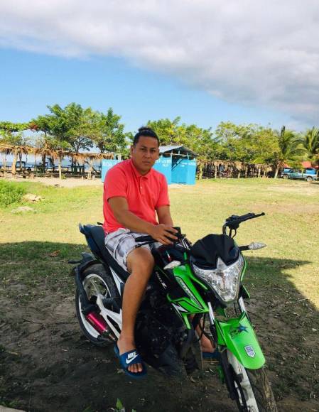 Identifican a los jóvenes que murieron en choque de motos en Omoa