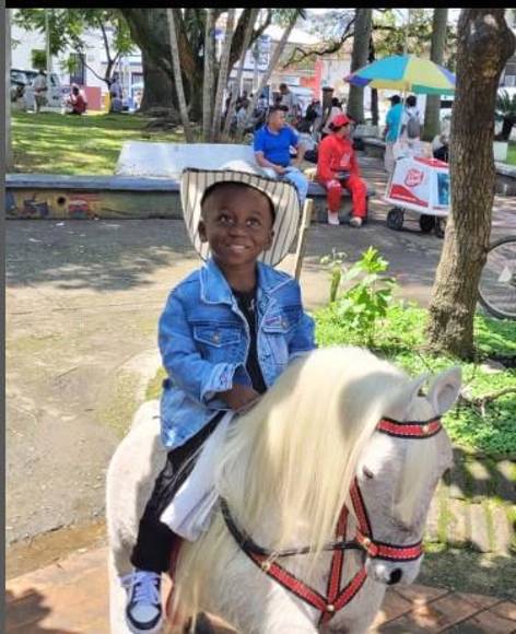 Yanfry Díaz, el tierno niño detrás del meme viral “Tía Paola”