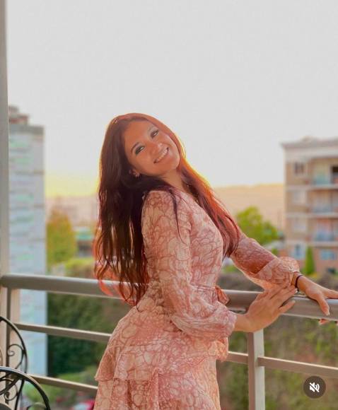 Vocalista de “Las Catrachas” renuncia a la agrupación musical