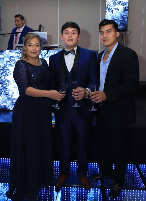 Inolvidable Prom Night de la Decroly Christian International School