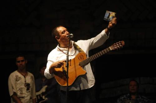 Guillermo Anderson, el cantante que hizo brillar a Honduras