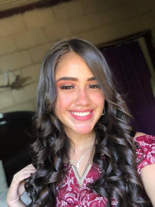 Así era Neidy, la hermosa quinceañera que falleció en Tocoa