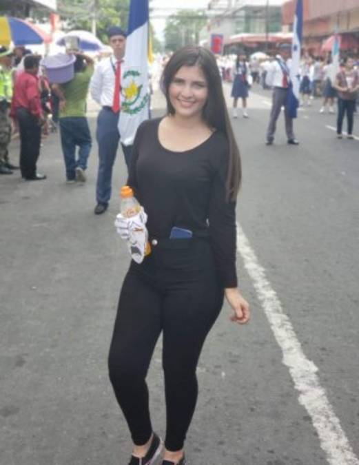 Hondureñas derrochan belleza en desfiles patrios del 15 de septiembre