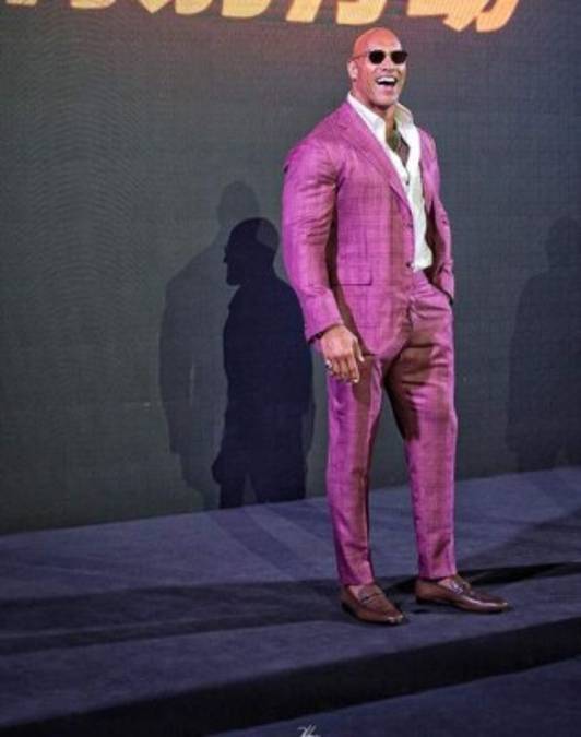 ¡Sin músculos y con cabello!: 'La Roca' luce irreconocible antes de ser ...