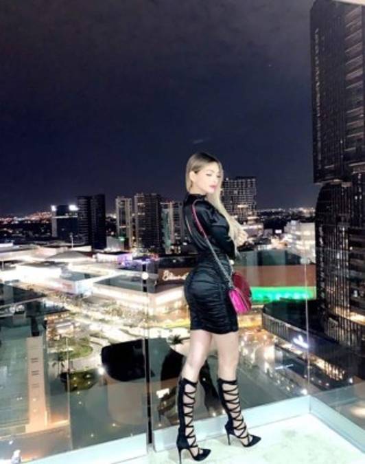 Tirotean a modelo influencer Cheyla Navarro en salón de belleza en México