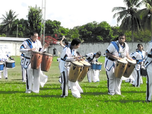 Feria al ritmo de tambores