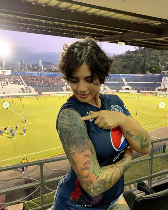 ¿Quién es? Conoce a Aileen López, la bella abogada y aficionada que ...