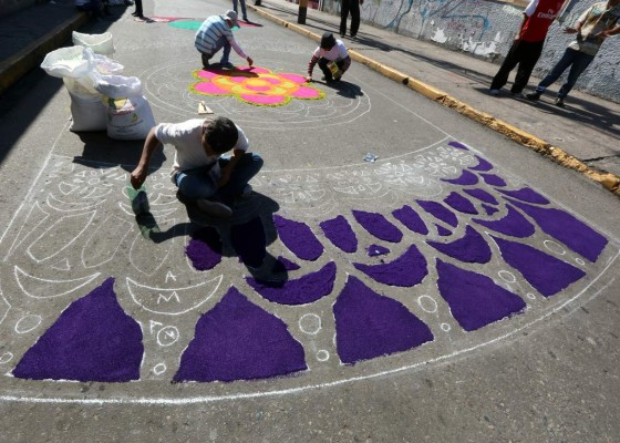 Alfombras, tradición de Semana Santa en Honduras