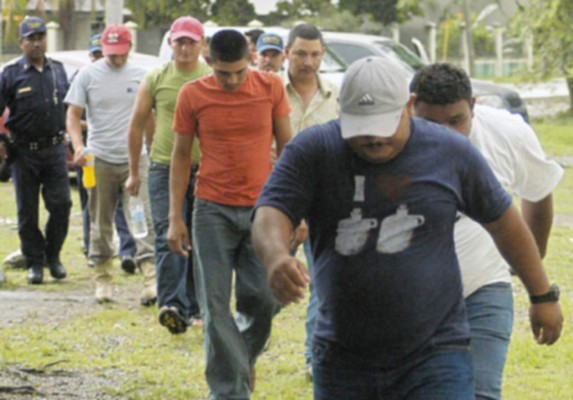 A audiencia inicial hoy hermanos de Adán Montes