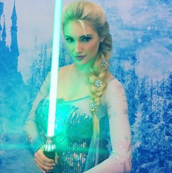 Anna Faith, la Elsa humana de Frozen - Diario La Prensa