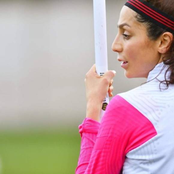 Huyó de la guerra en Afganistán: la increíble historia de la jugadora ...