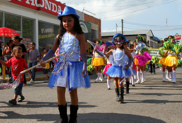 La Perla del Ulúa festeja y vibra en su 121 aniversario