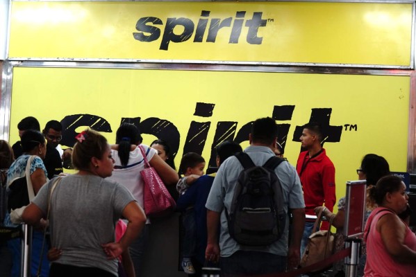 Avianca y Spirit reanudan vuelos hacia Miami