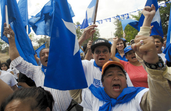 'Al país lo llevan como un barco sin rumbo”: Lobo