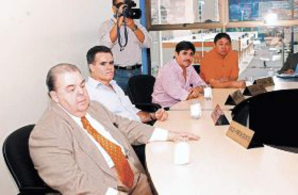 Rafael Ferrari juró