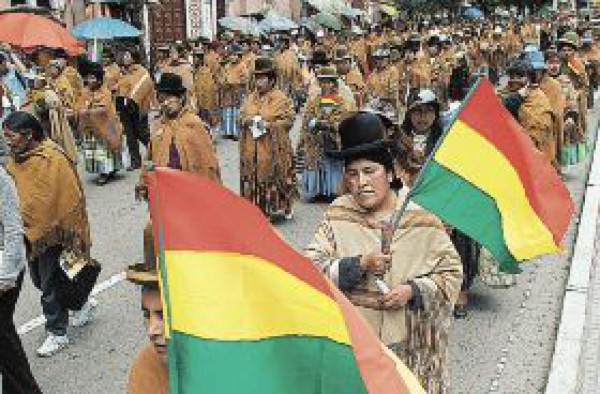 Advierten que Evo puede ser derrocado