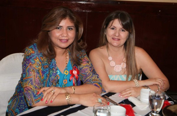 Tarde marinera por la llegada de Gerald Pike