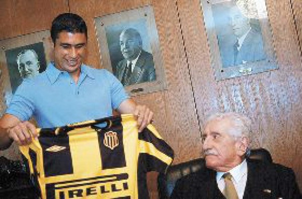 Izaguirre fue separado por estar lesionado