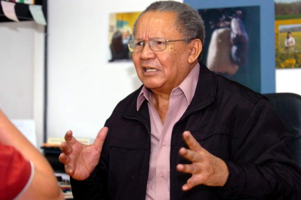 Juan Ramón Martínez recibirá Premio Nacional de Literatura