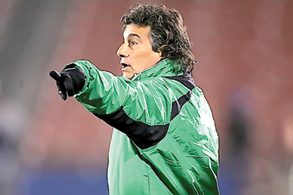 'Si resuelve la visa, Suárez sería el técnico”