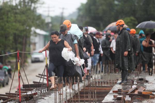 La tormenta tropical Sara se acerca a Belice dejando daños e intensas ...