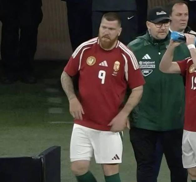 Futbolista causó revuelo por su físico en Eurocopa y hace conmovedora ...